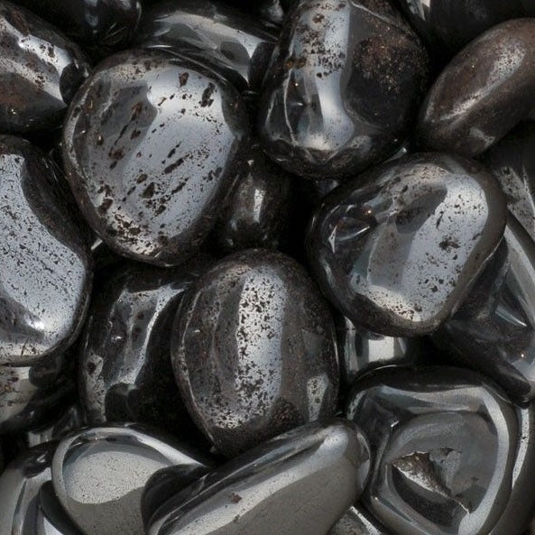 Hematite tumbled – Rock Petal Spirit
