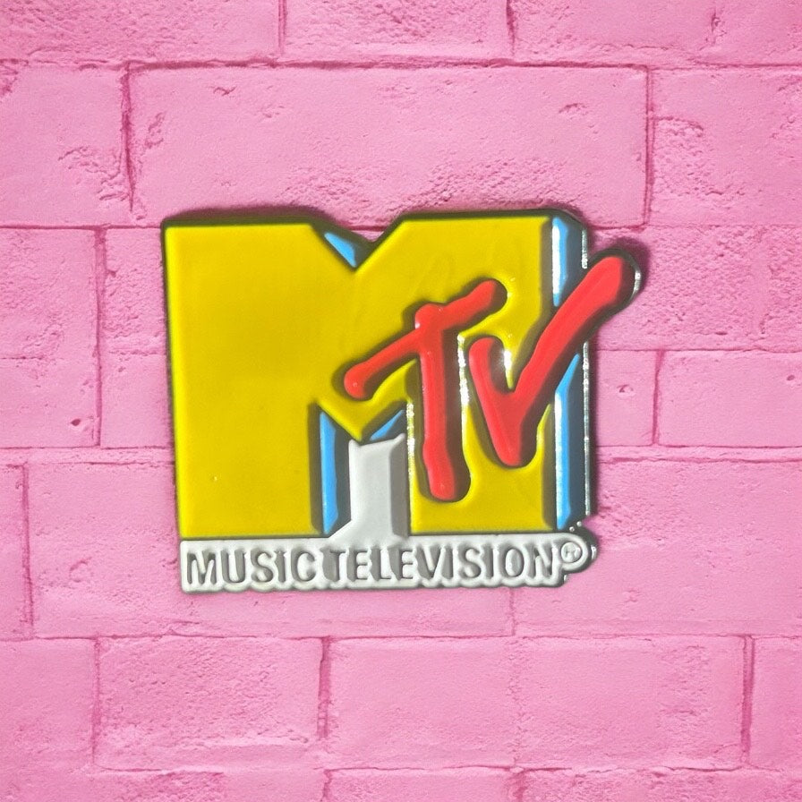 Mtv yellow enamel pin – Rock Petal Spirit