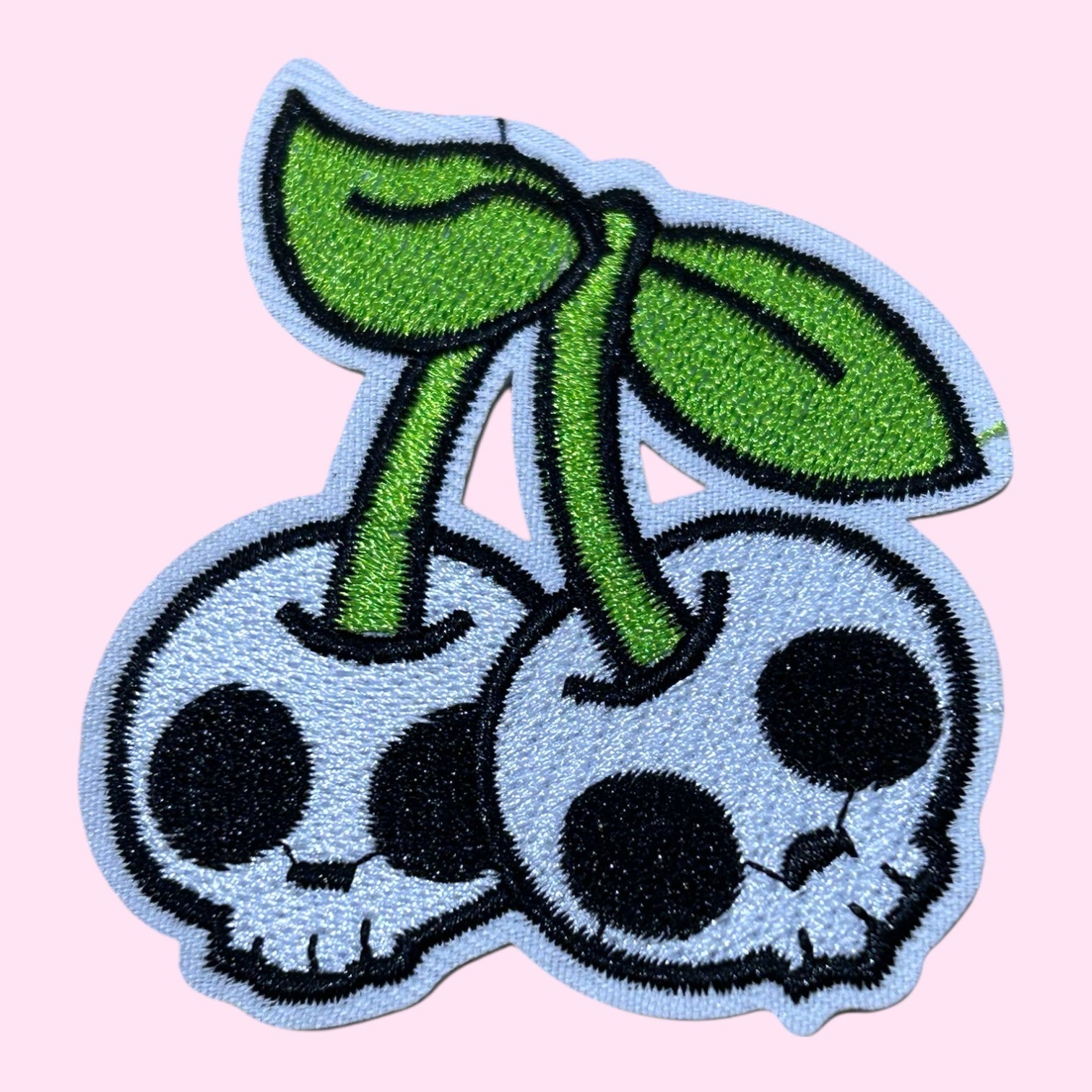 Skull cherry embroidery patch – Rock Petal Spirit